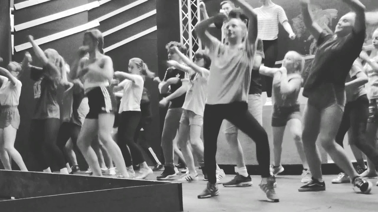 Popstars The 90's Musical - YouTube