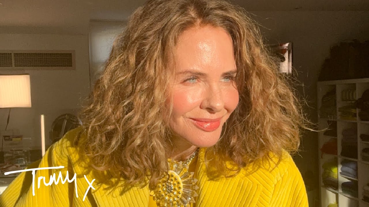 OOTD: How To Style Yellow For Springtime | Fashion Haul | Trinny - YouTube