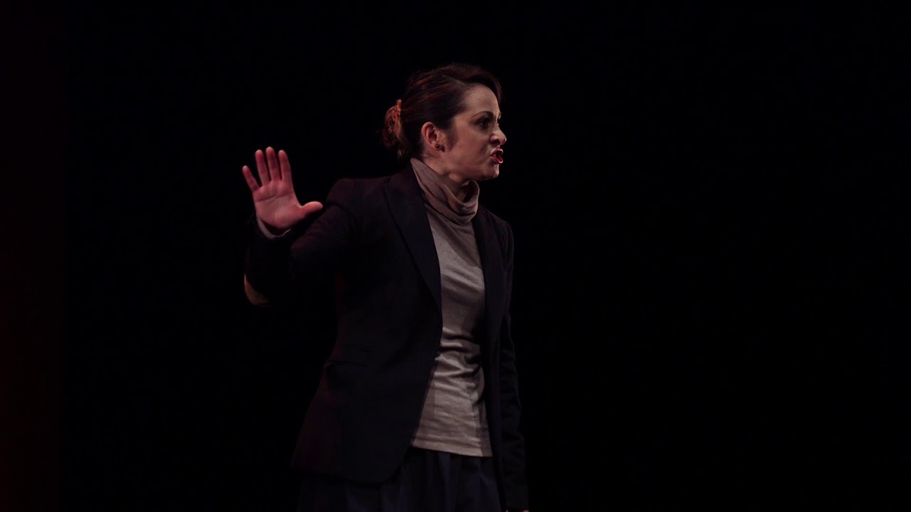 Eleanor Tata-MonologueSlamUK London 2018 - YouTube