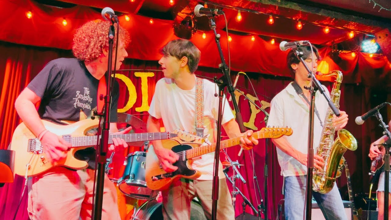 Woodstock teenagers nail Bruce Springsteen's Rosalita! This will cheer ...