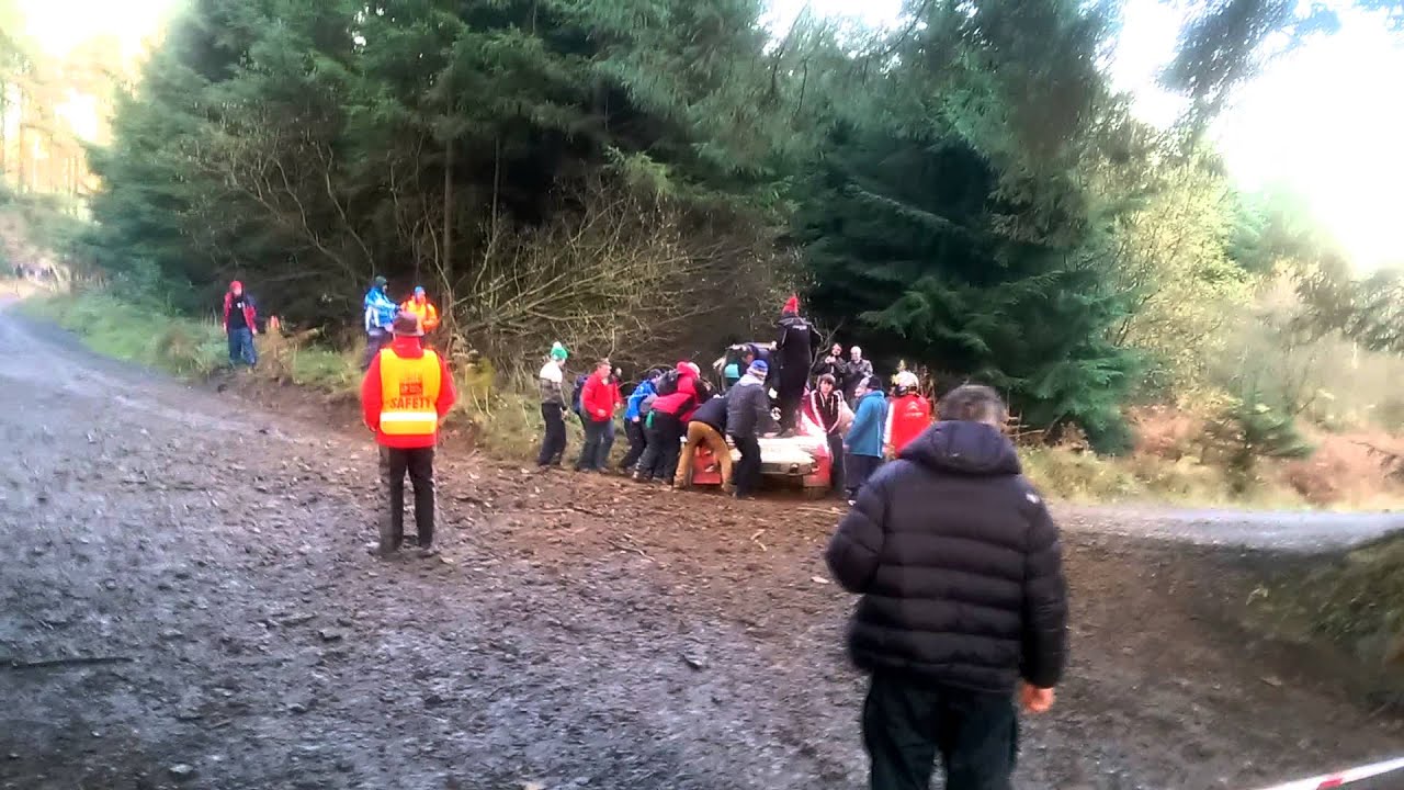Stephane Lefebvre Citroen DS3 R5 Rally GB 2014 crash - YouTube