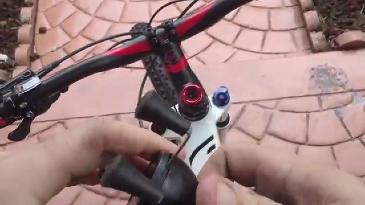 RAM EZ-Strap Rail Mount with Universal X-Grip Review - YouTube