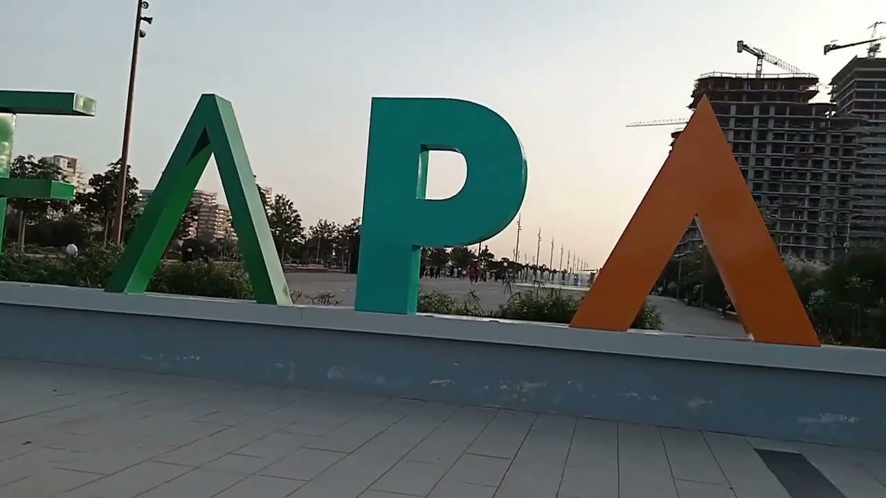 anfa Park Casablanca جولة في أنفا بارك - YouTube
