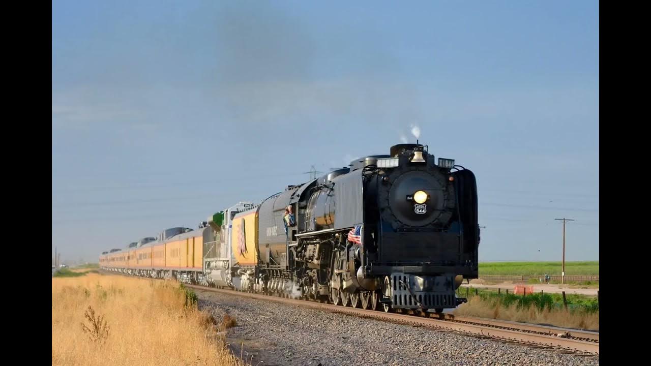 union pacific 844 whistle sfx - YouTube