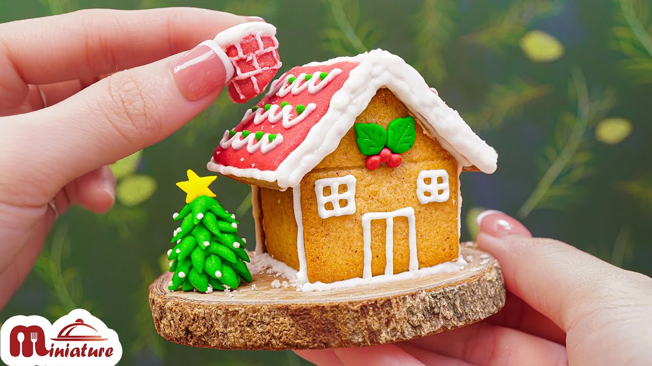 Perfect Miniature Gingerbread House Cake Decorating | Christmas Cake ...