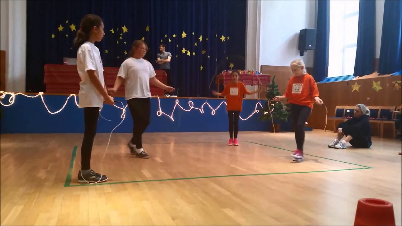 Single rope Speed and Jump Relay 4x30 sek - YouTube