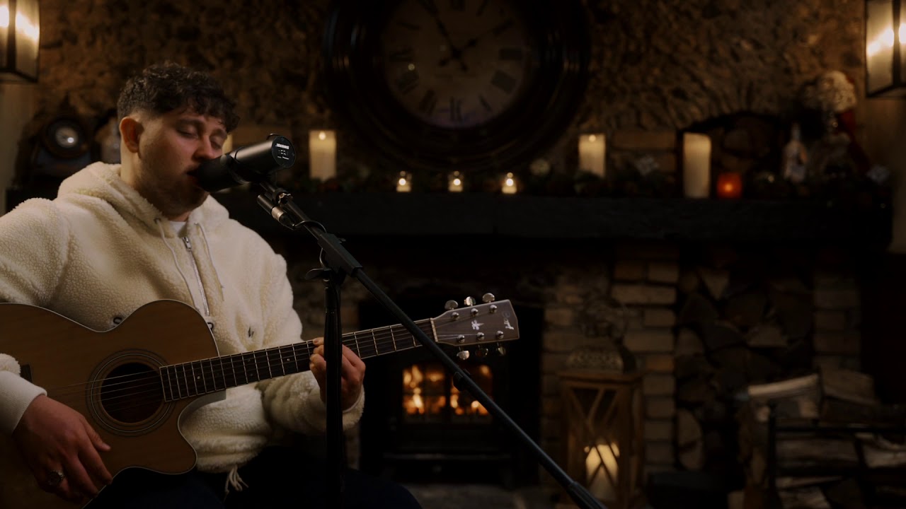 James Vickery - Underneath The Mistletoe | Acoustic - YouTube