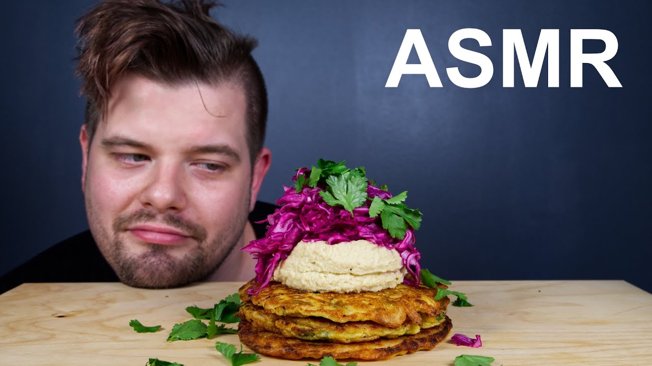 ASMR VEGAN CARROT PANCAKES, HUMMUS & RED SLAW | COOKING & EATING | LET ...
