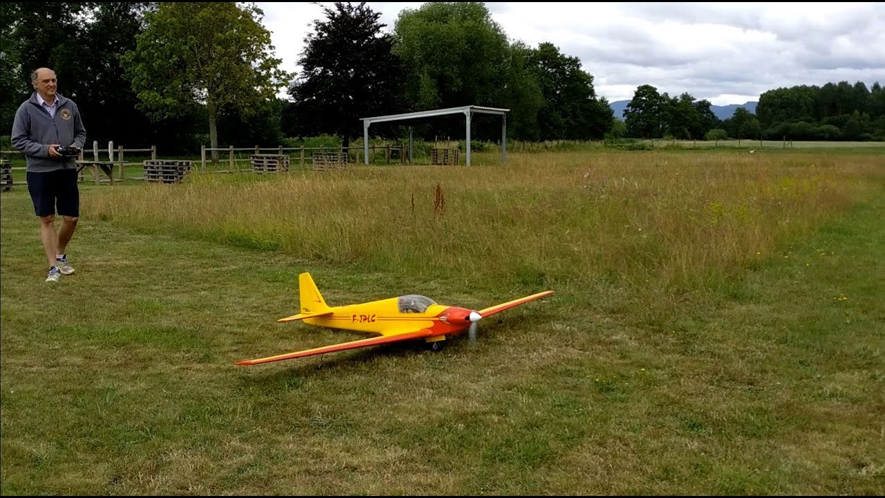 Vol du Fournier RF4 Aeronaut - YouTube