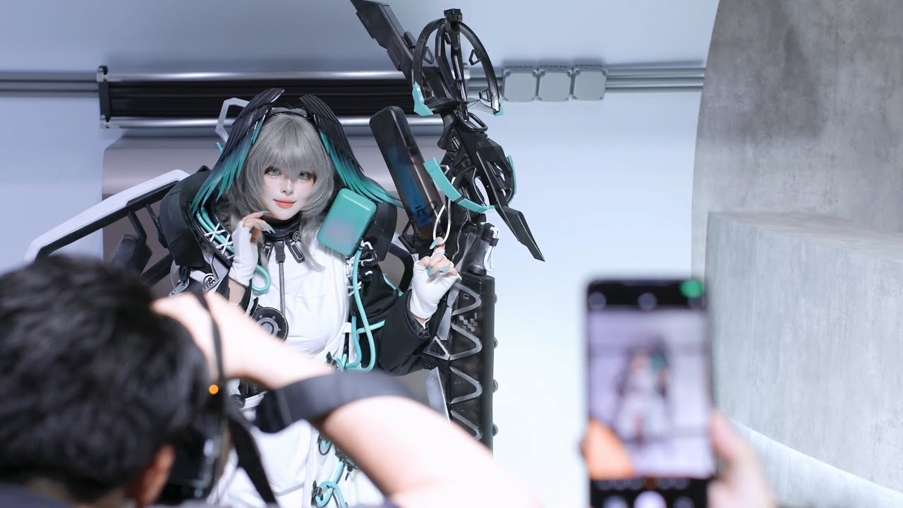 ARK NIGHTS FESTIVAL 2024 Ho'olheyak cosplay record 明日方舟嘉年华拍了点霍尔海雅 - YouTube