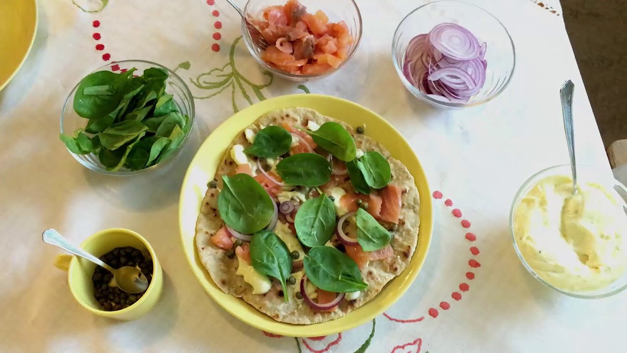 Kylmäsavustettu lohi/majoneesi/tuorejuusto kreppi/tortilla hässäkkä ...