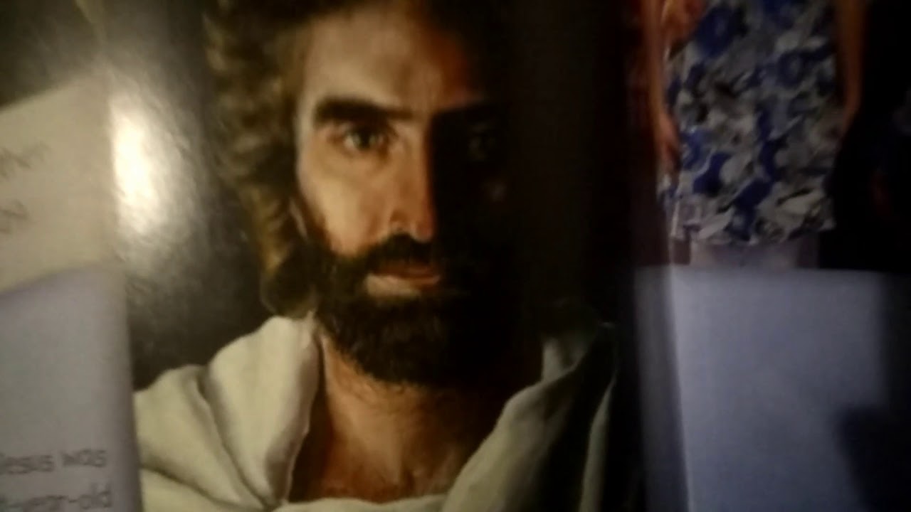 Comparing the shroud of Turin to the prince of peace Jesus painting ...
