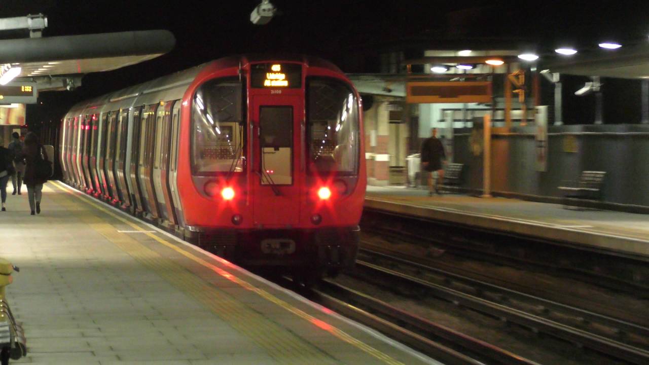 Metropolitan Line S8 Stock 21108 Departing Ruislip Manor - YouTube