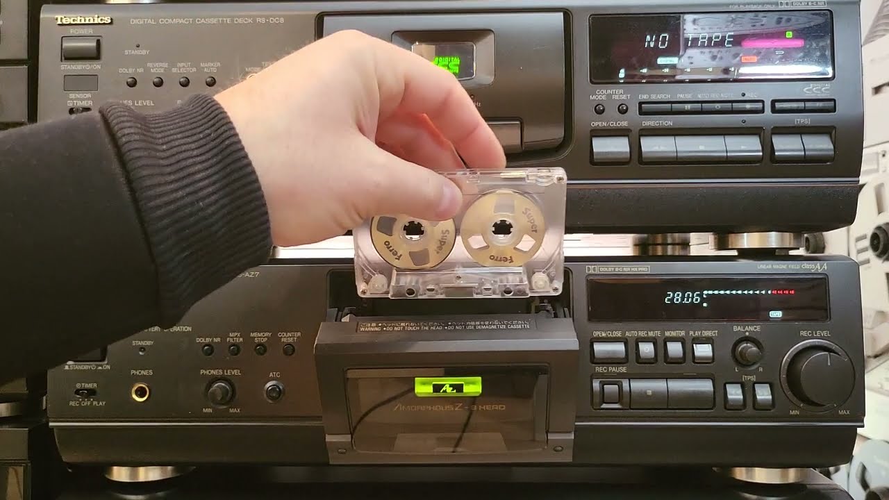 Technics RS-AZ7 - YouTube