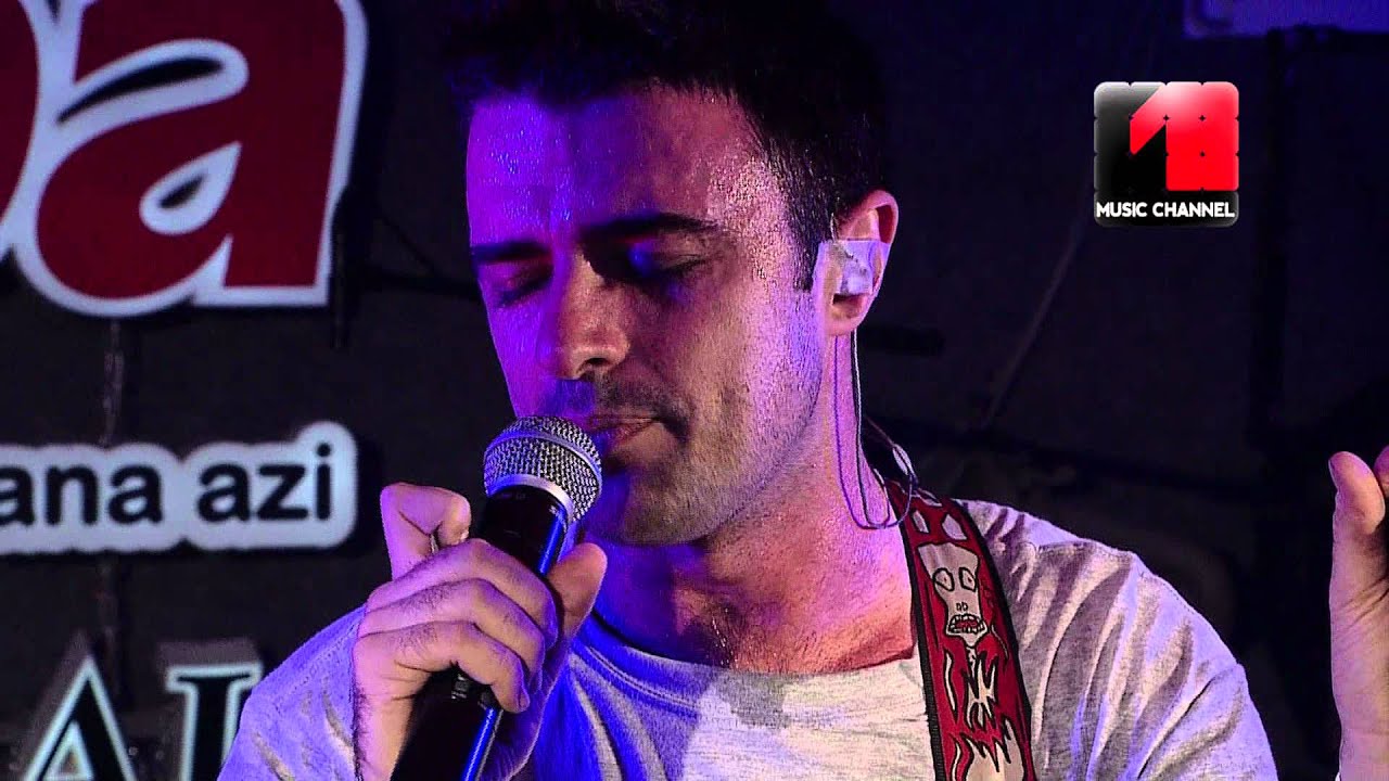 VUNK - Fiecare (Live) - YouTube