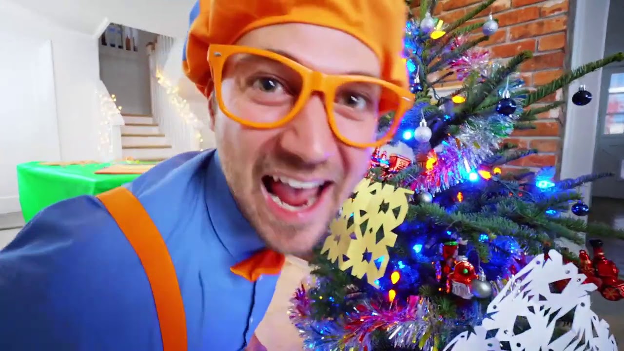 Blippi christmas tree🎄🎄🎄🎄 - YouTube