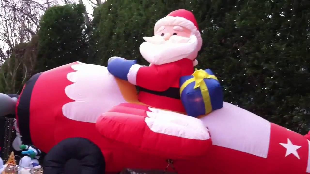 Rare santa in airplane inflatable - YouTube
