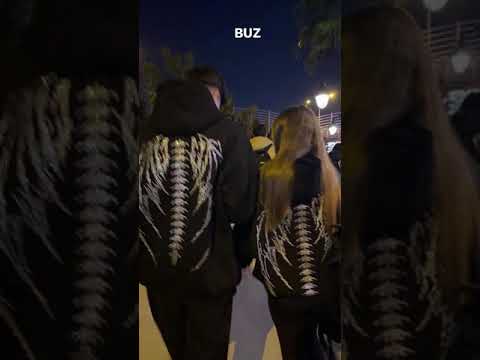 Aynen öyle dur...#keşfet #bayran #buz #musiclyrics #türkçeşarkılar #takipet #şarkılarbizisöyler #fyp