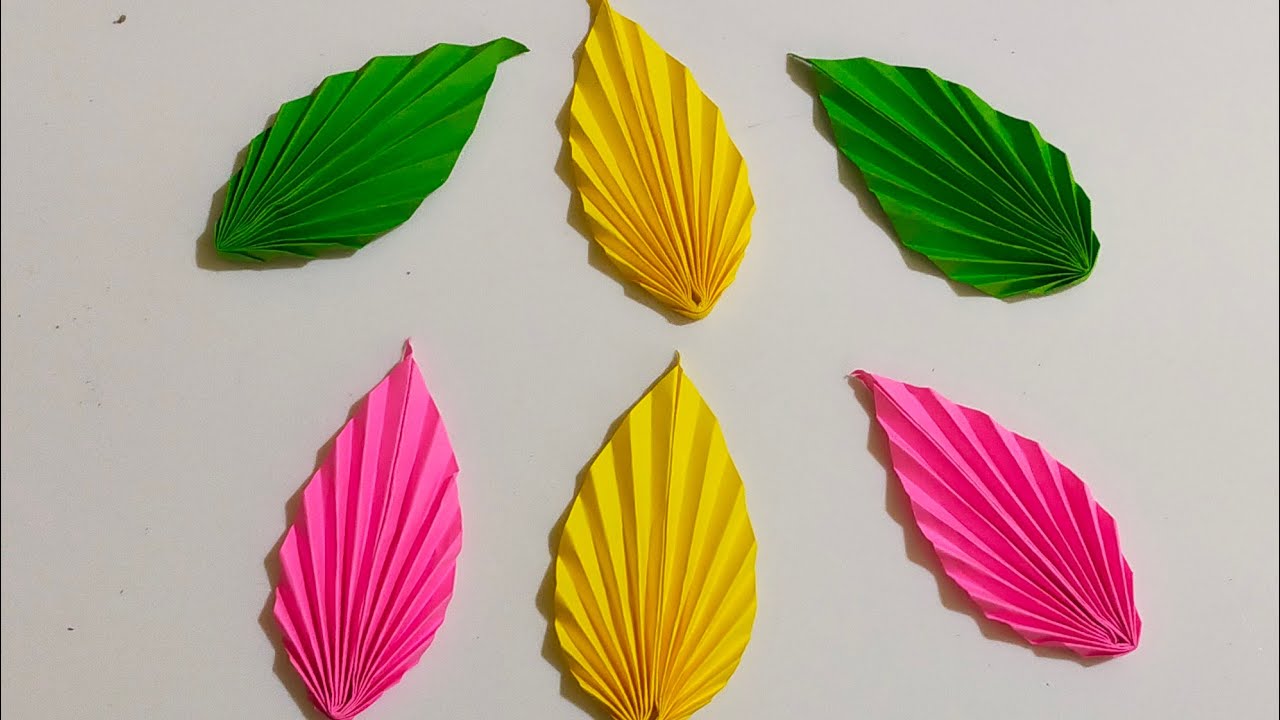 cara membuat daun dari kertas origami - YouTube
