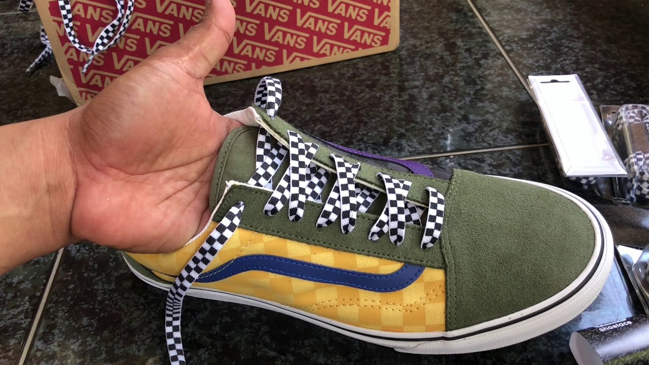 Vans UA Old Skool vs Chess Pattern Shoelaces - YouTube