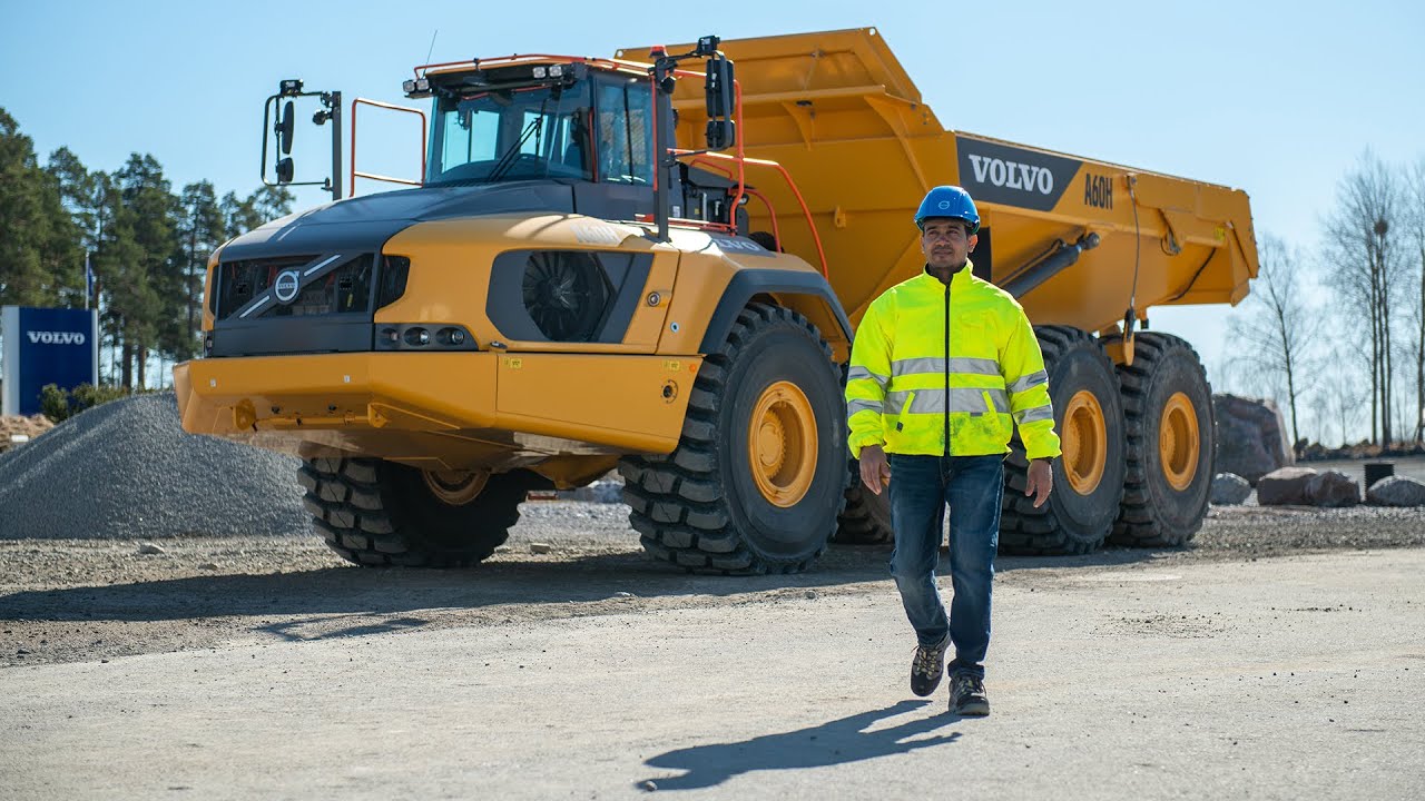 Service Technician at Volvo Construction Equipment - Meet Hassan - YouTube