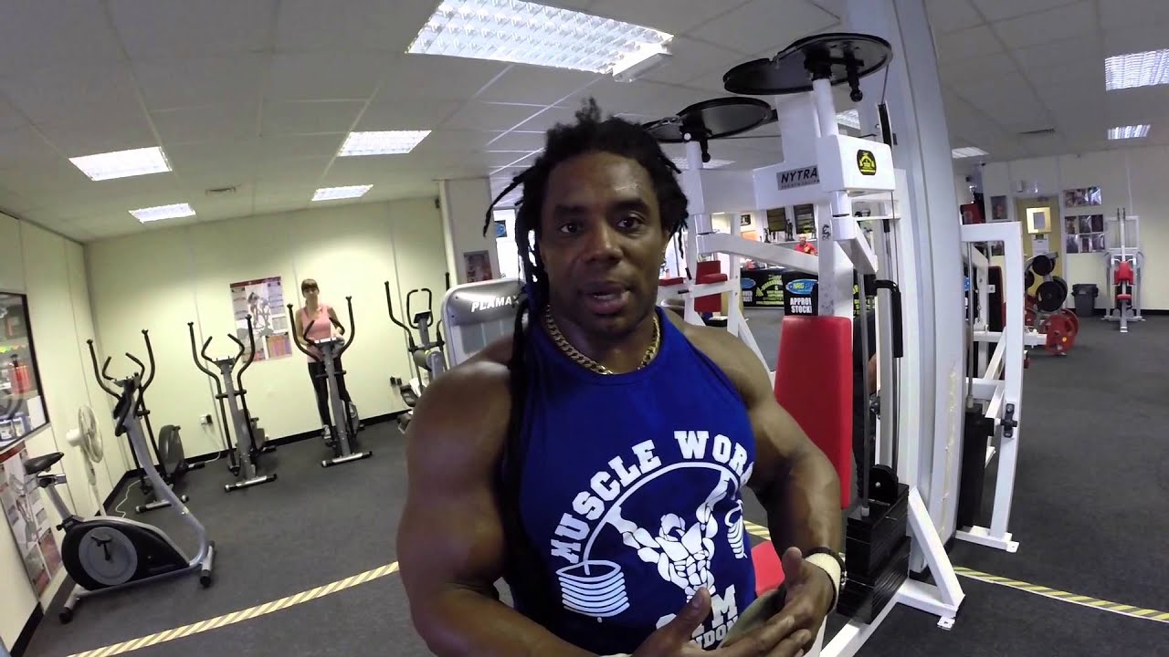 Big Cecil Pulldowns for Monsta Back Muscles! | Muscleworks Gym London ...
