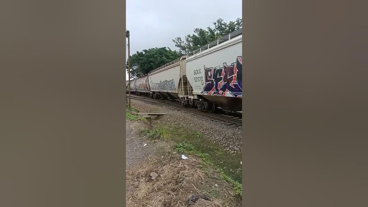 Kcsm 4516-4206-4132 rumbo sur, saliendo de la estación de Xalapa, Ver - YouTube