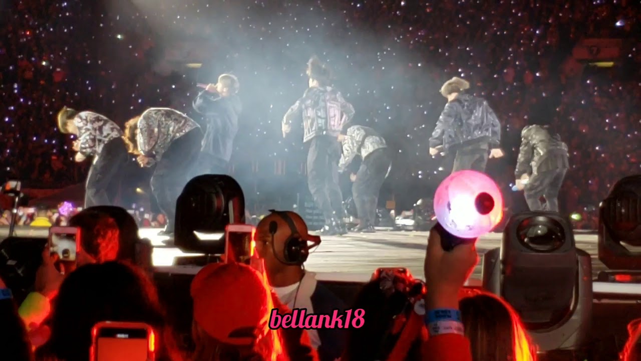 190504 (Mic Drop) BTS 'Speak Yourself Tour' Rosebowl Stadium California ...
