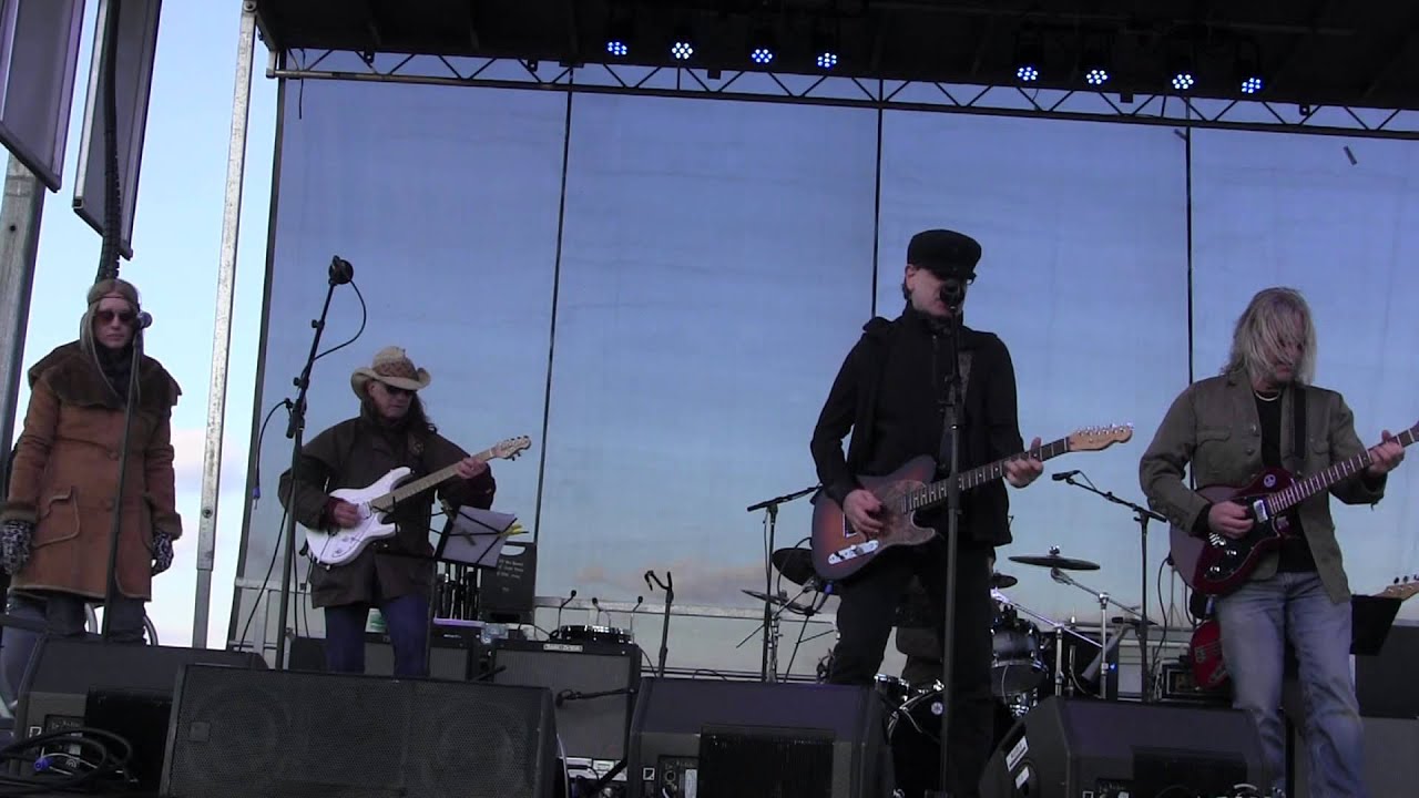 Bob Burger, Jimmy Leahey, Lisa Bouchelle "The Guitars Are Takin' Over ...
