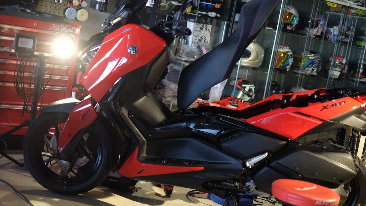 ส่งงาน‼️ Ceramic Coating Yamaha Xmax 300 คันนี้แก้หลายจุด งานต้องยืด ...