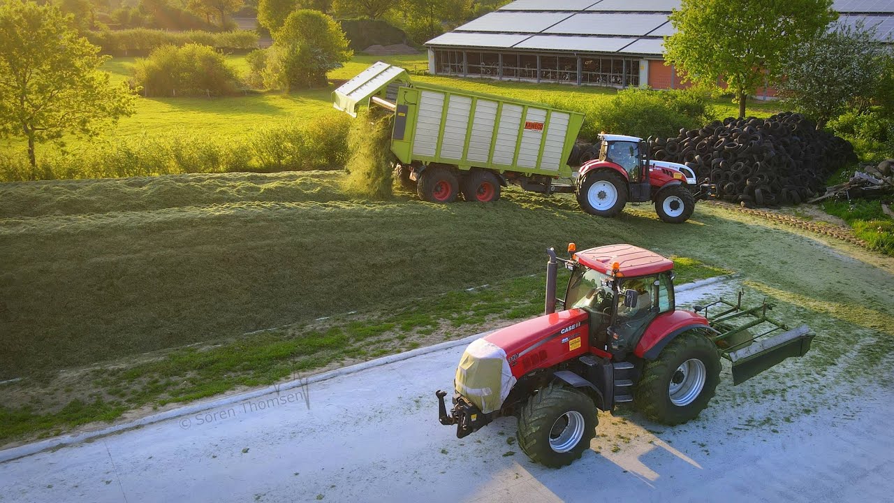 CLAAS JAGUAR // CASE IH MAGNUM - YouTube