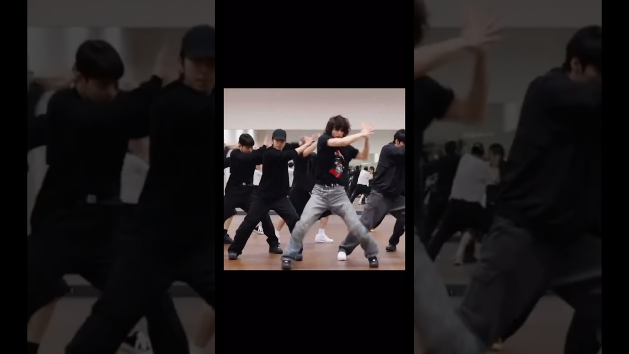 hyunjin dance practice my favorite.. his hair dancing too🥹😍 ️#hyunjin ...