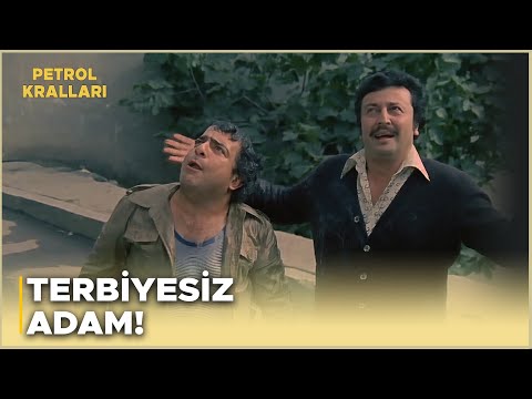 Petrol Kralları Türk Filmi | Filiz, Zeki ile Metin'e Su Fırlatıyor!
