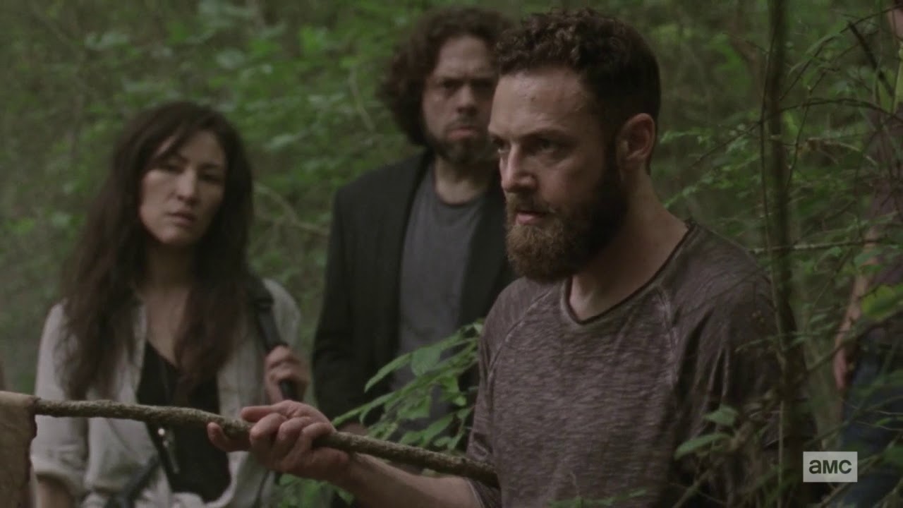 TWD 10x1 The group finds whisperer skin - YouTube