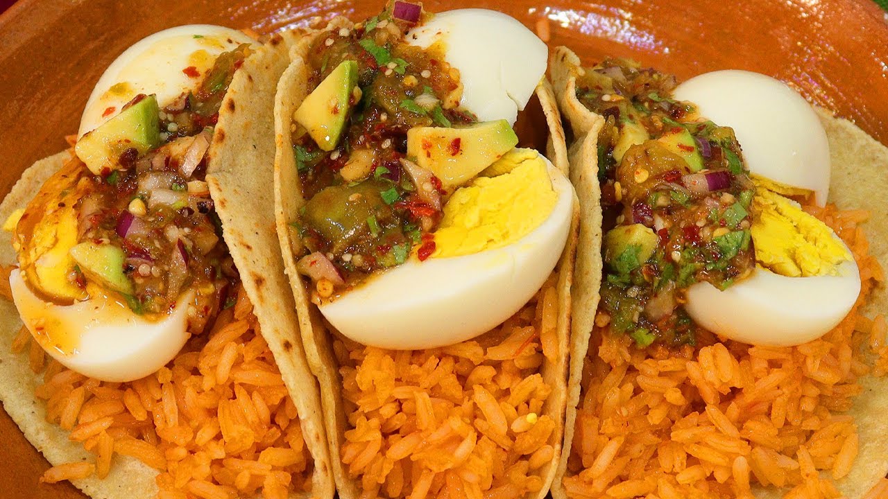 Tacos de arroz con huevo - YouTube