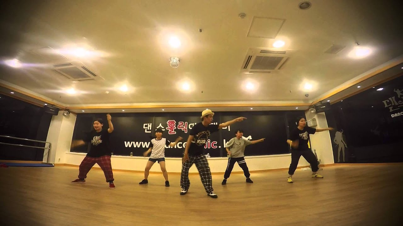 부천댄스학원☆댄스홀릭☆ [Locking Easy] Afro gunso - YouTube