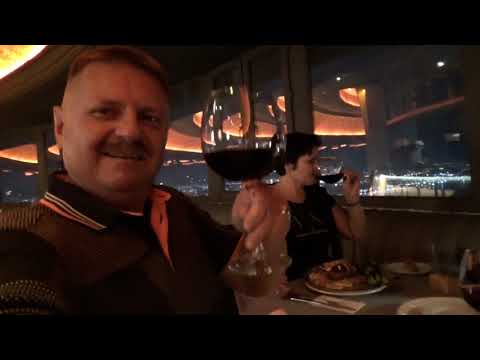 Баку Телебашня Telequlle Restaurant Вращающийся ресторан на телебашне