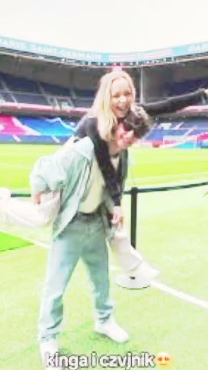 czy czajnik jest z Kingą ? mi sie wydaje że tak - YouTube