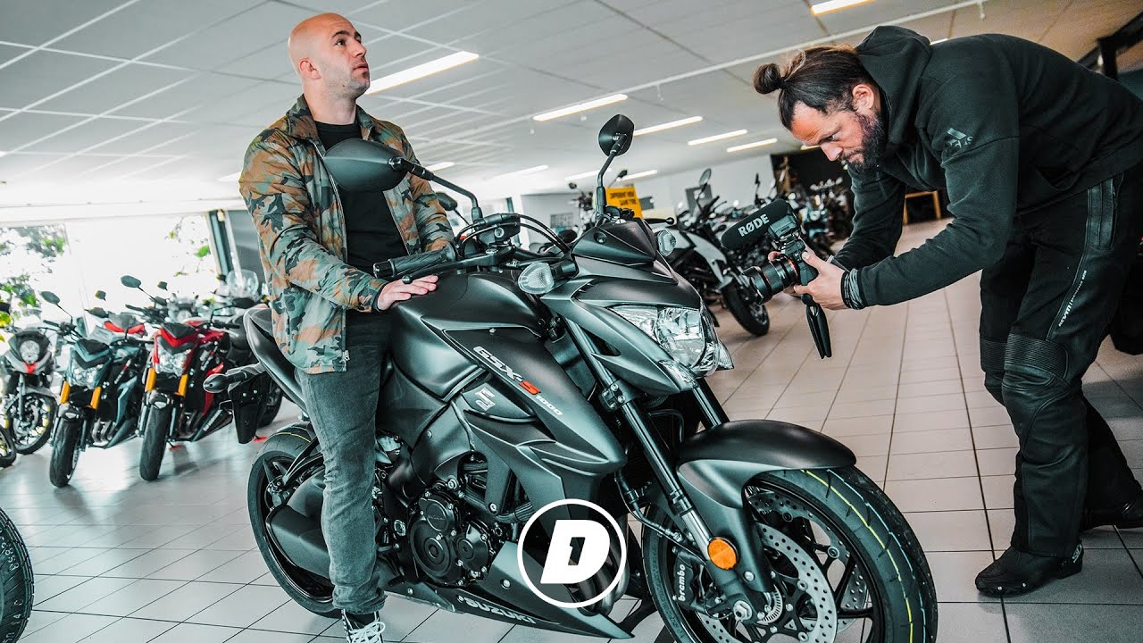 JAY-JAY op een MOTOR bij DAY1?! | JAYDAY #6 | DAY1 - YouTube