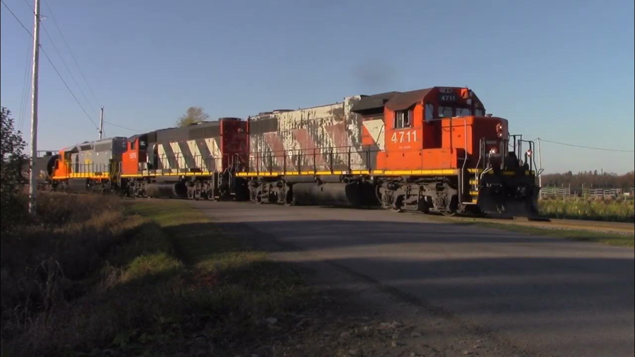 (HD) CN 4711, CN 9576, QNSL 317 (CN 561 East) Métis Qc ( Matane SUB M.P 5.73 ) - YouTube