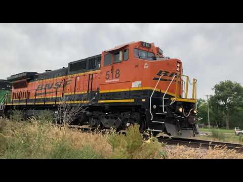 BNSF 518 leads a WB local - YouTube