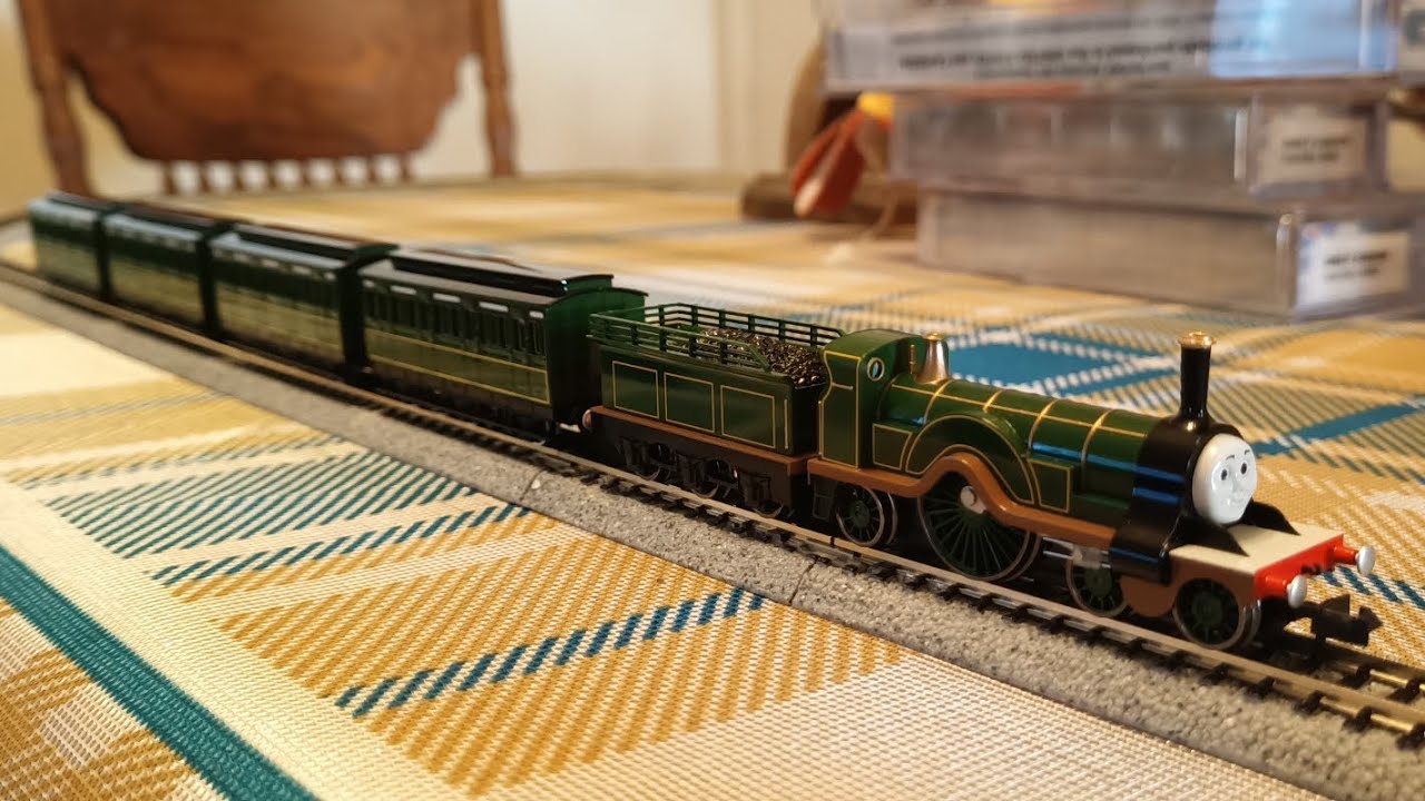 Bachmann N-scale Emily's Passenger set review with add on passenger ...