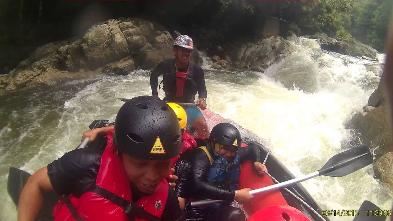 3rd And 4th Rapid KPDNKK White Water Rafting Sg Sedim Kedah - YouTube