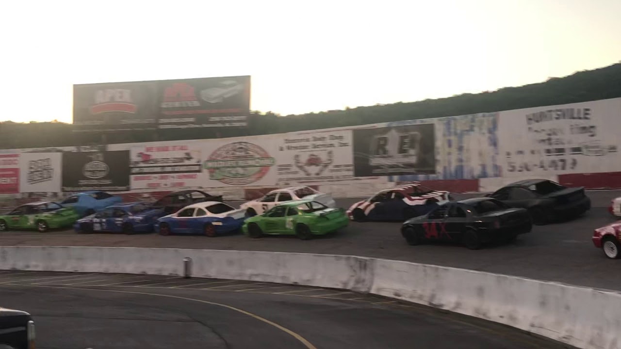 May 30, 2020 Huntsville Speedway Hot Shot Race Start. Winner Jamie ...