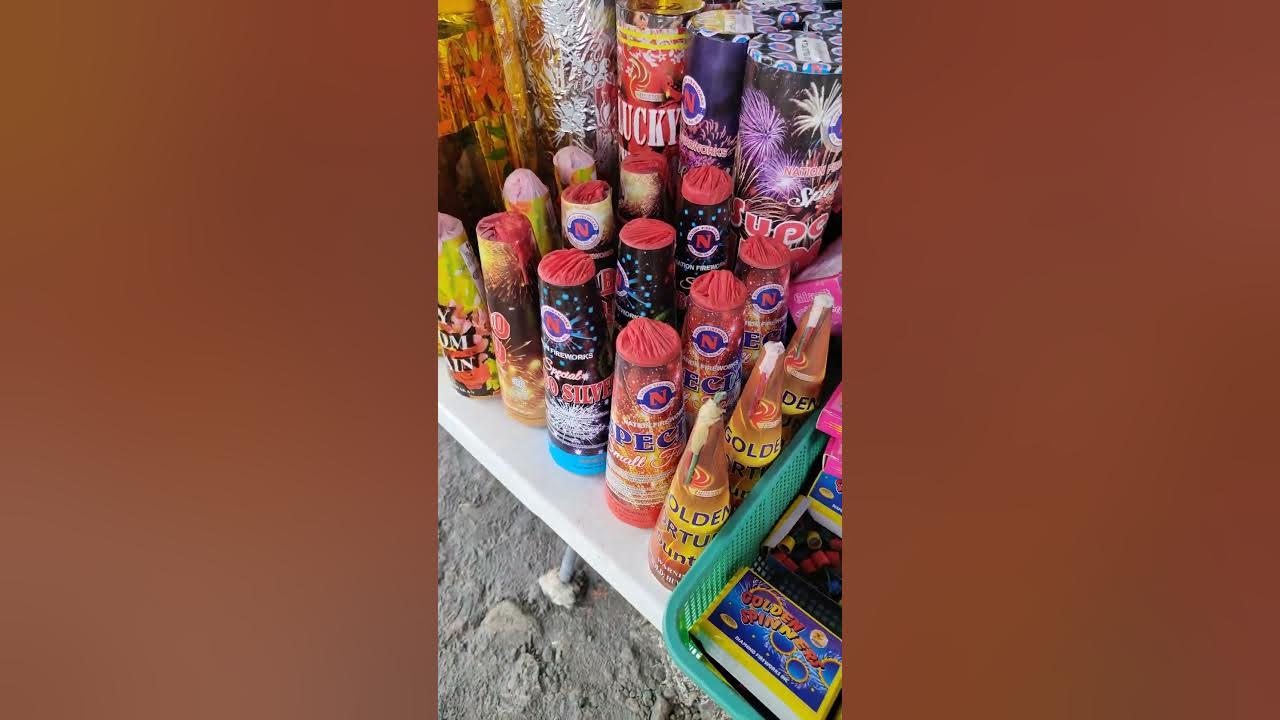 Murang bilihan ng paputok at pailaw sa Boulevard Dipolog city - YouTube