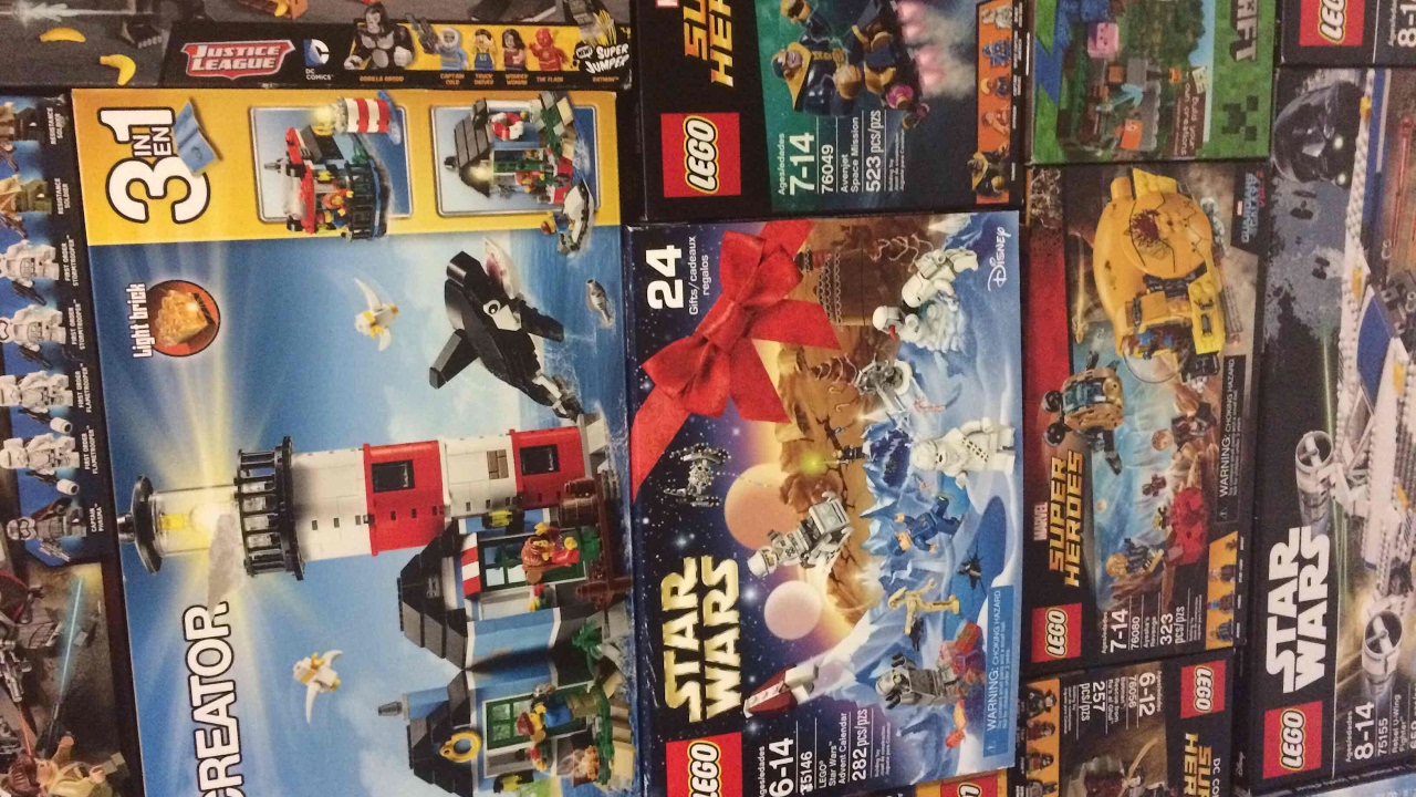 A Fun Way To Display Lego Boxes! - YouTube