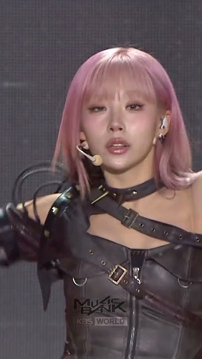 ON MY BIKE - PURPLE KISS #ON_MY_BIKE #PURPLE KISS #パープルキス #퍼플키스 #Shorts #MusicBank | KBS WORLD ...