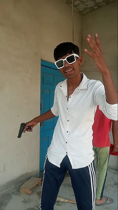 Zinda na pakda jau mer gya to kh nhi sakta #youtubeshort #comedy #funnycomedy #shortvideoviral ...