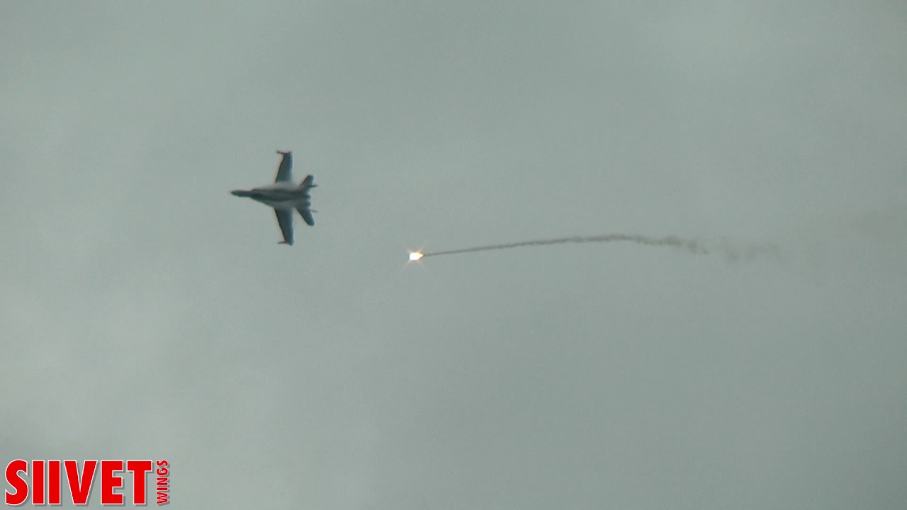 F/A-18C Finnish Air Force Fighter Jet Shooting Flares - Tour De Sky ...