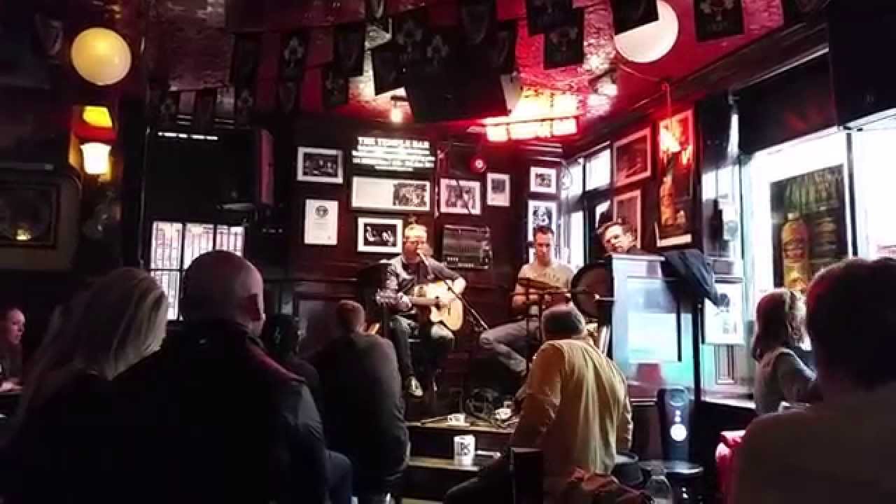 The Quarter Mile at Temple Bar Dublin - YouTube